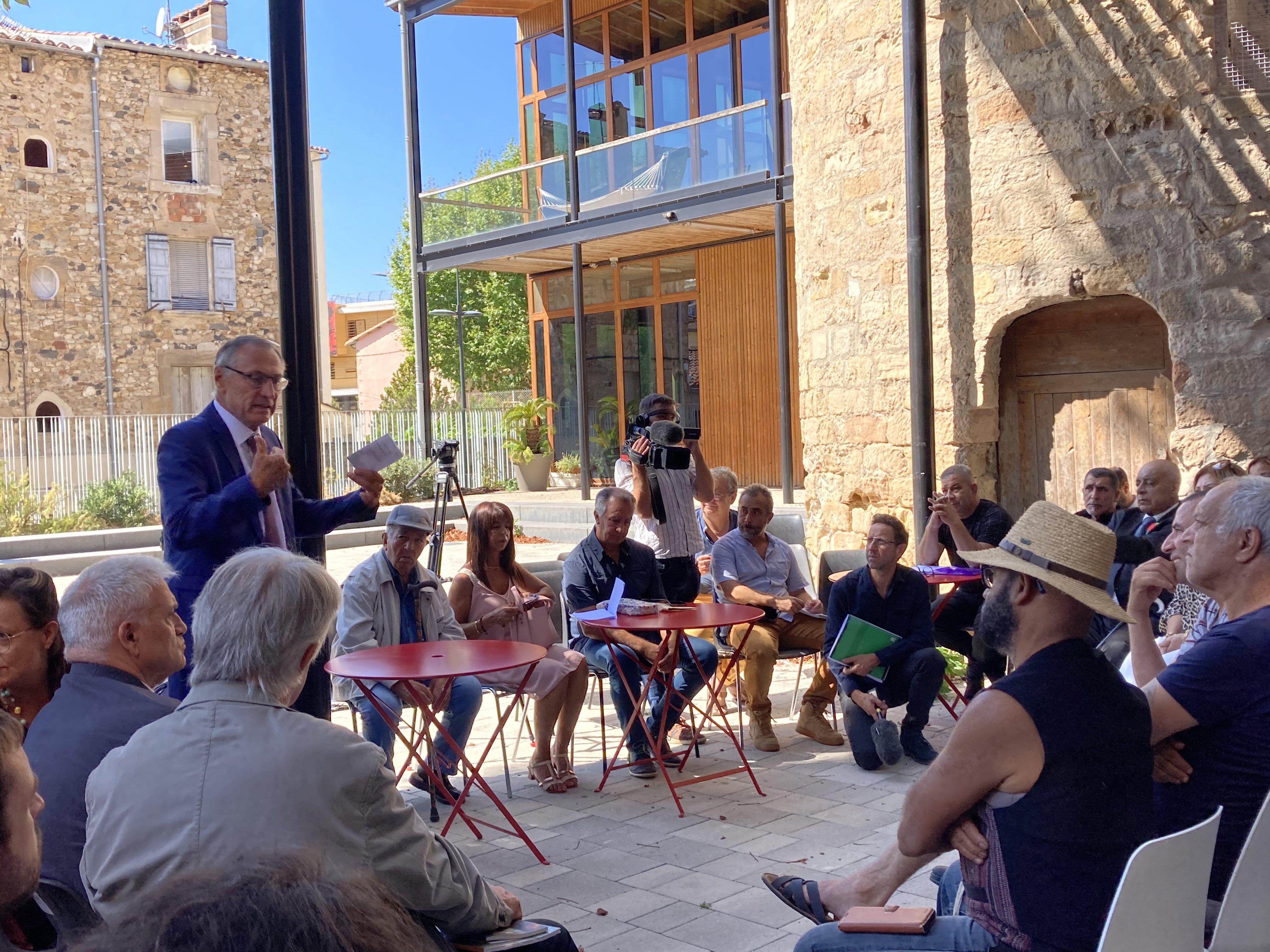 La CNIH rencontre les Harkis et leurs familes à Lodève. | Les Harkis
